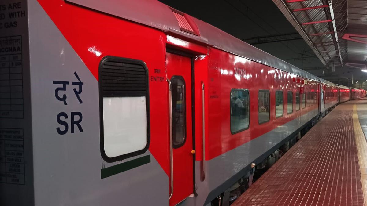 Southern Railway starts operating Nilgiris Express with superior LHB Coaches - The Hindu